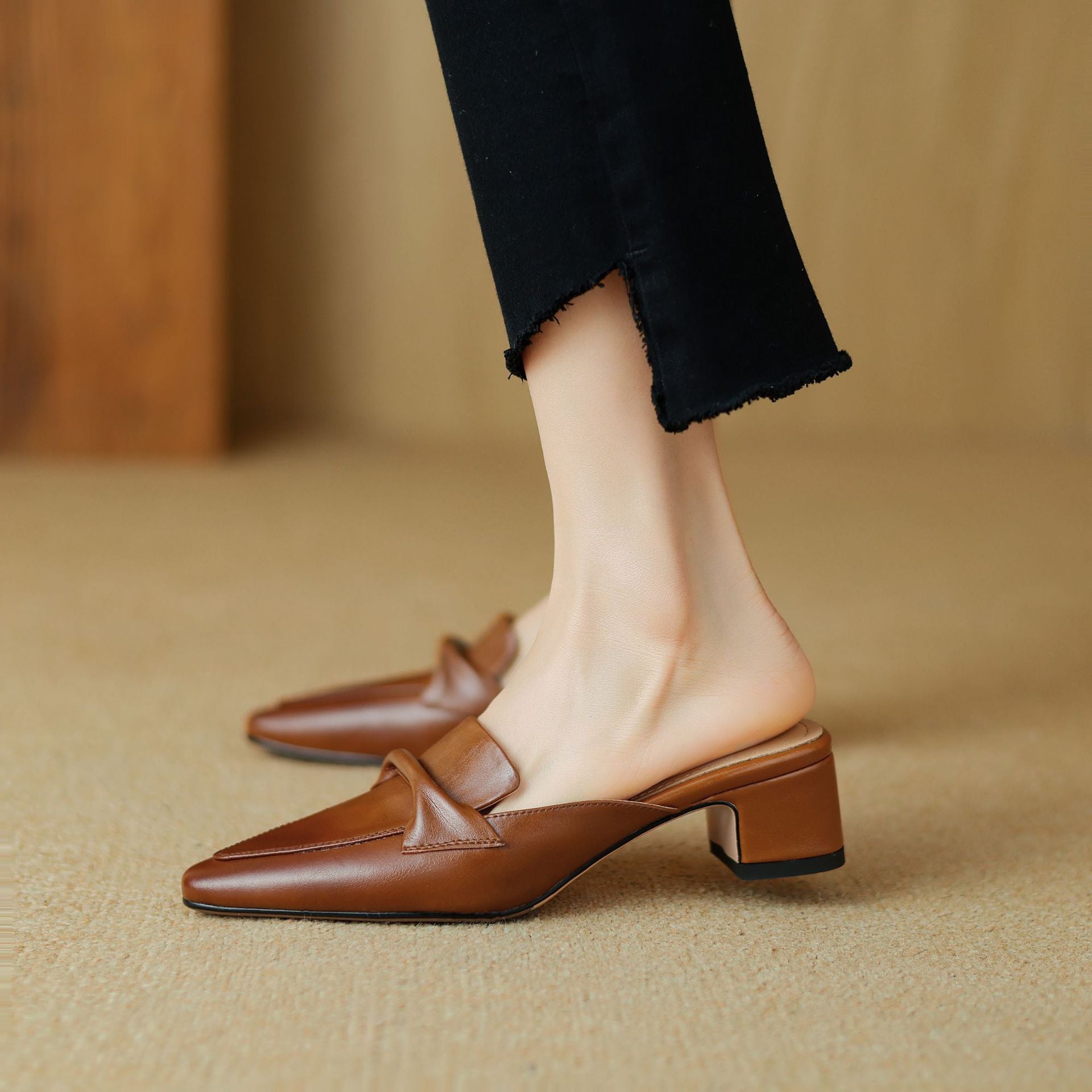 Erlen Genuine Leather Mules – RileyRiver