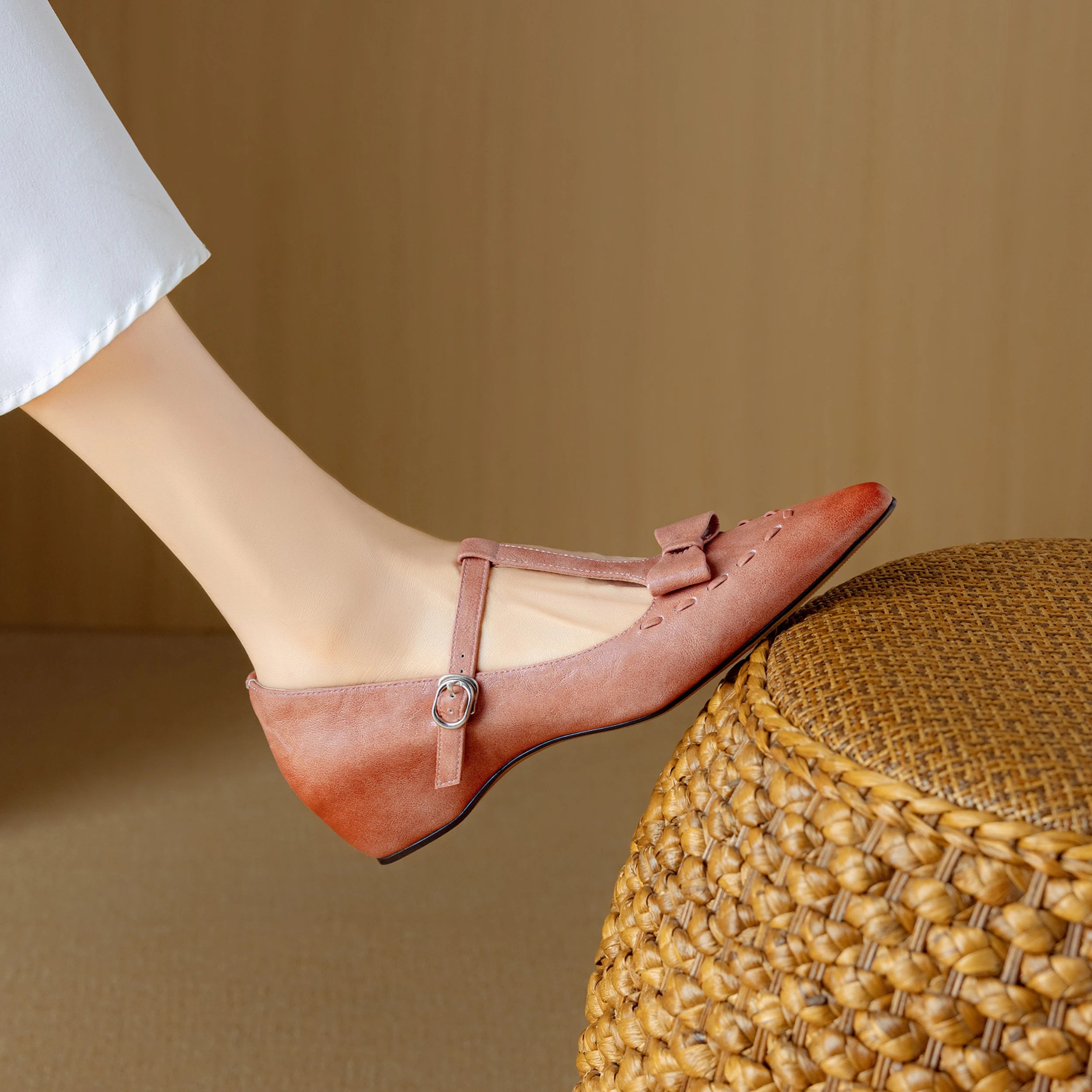 Tiara Genuine Leather Pumps – RileyRiver